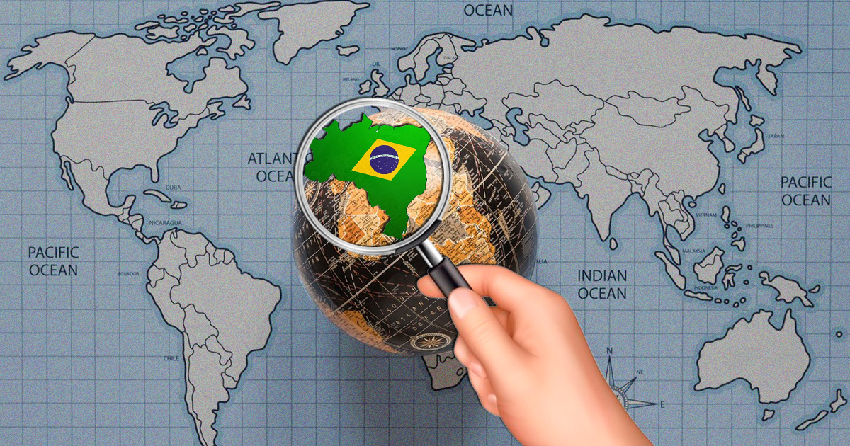 Ensaio sobre o mapa do IBGE invertido com o Brasil ao centro do ...